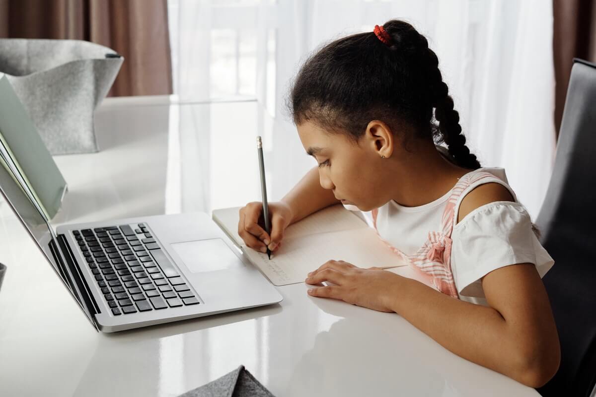 How Tele-Education Can Be Used to Fight Online Trafficking - LUDCI Magazine